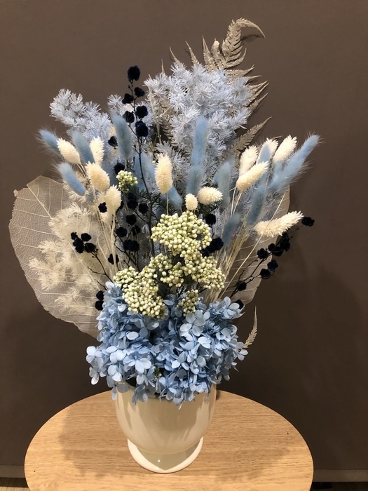 “Lynette” dried flower arrangement